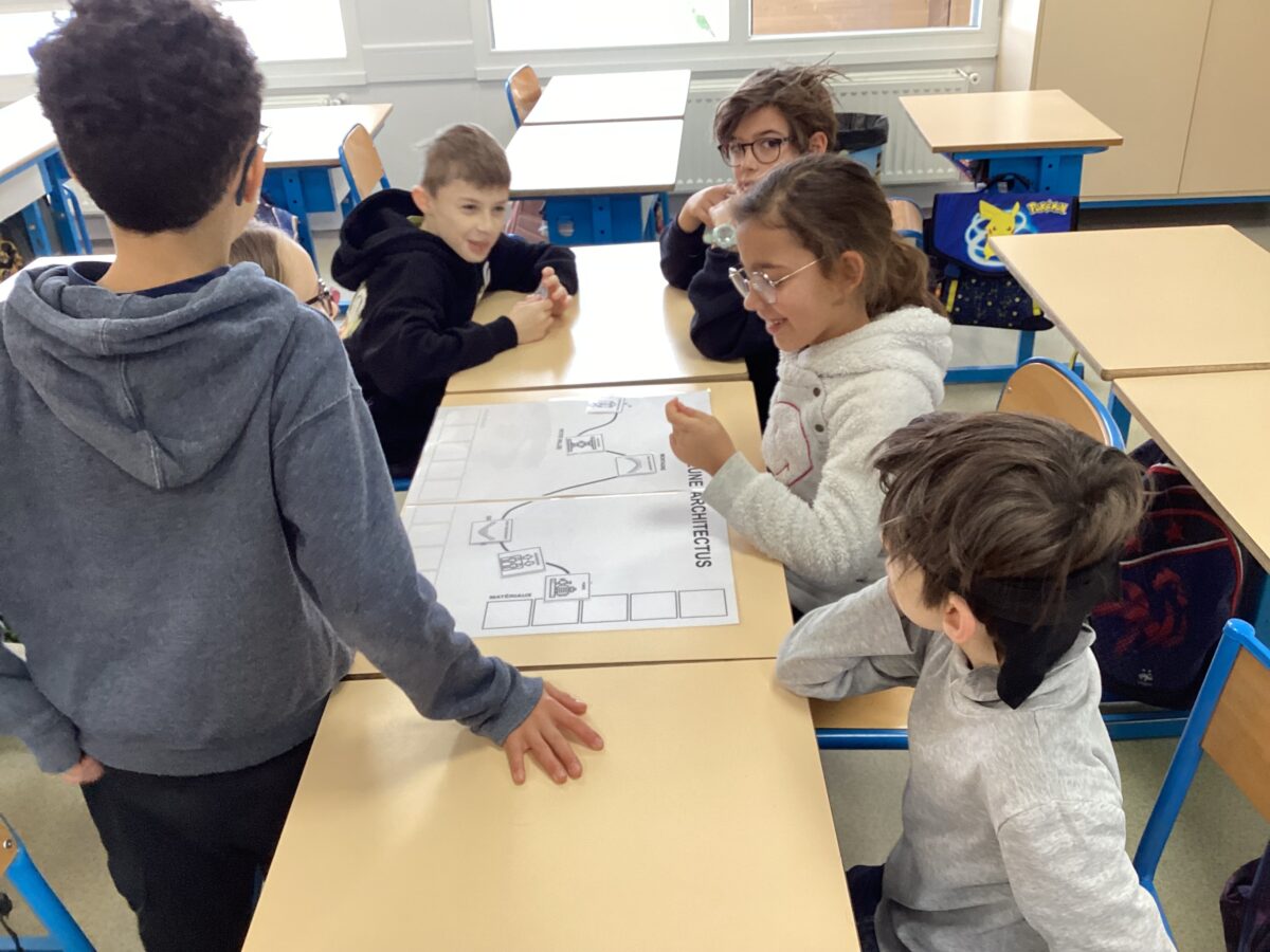 Ave Jeune Publicus ! – Ecole Girard Desargues
